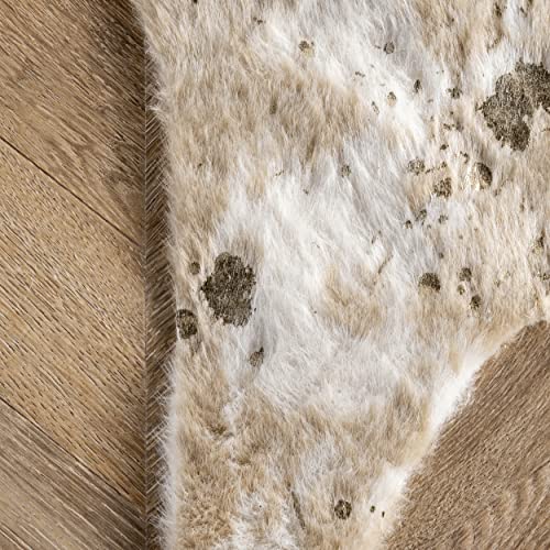 nuLOOM Iraida Contemporary Faux Cowhide Area Rug, 5' x 6' 7", Off-white