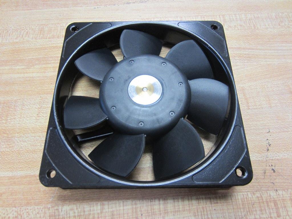 ebm-papst 9906 Fan, Square; 119 mm L x 119 mm H; 25 mm; 115 V; 79.5 CFM; 60 Hz; 12 W; Axial