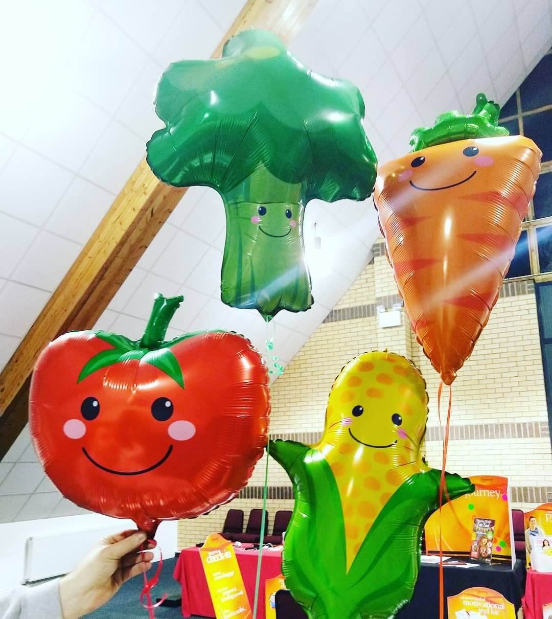 8 Pack Gaint Fruit Vegetable Foil Balloons Cute Helium Mylar Strawberry Grape Banana Orange Corn Carrot Tomato Broccoli Balloons for Theme Birthday Party Decorations Supplies