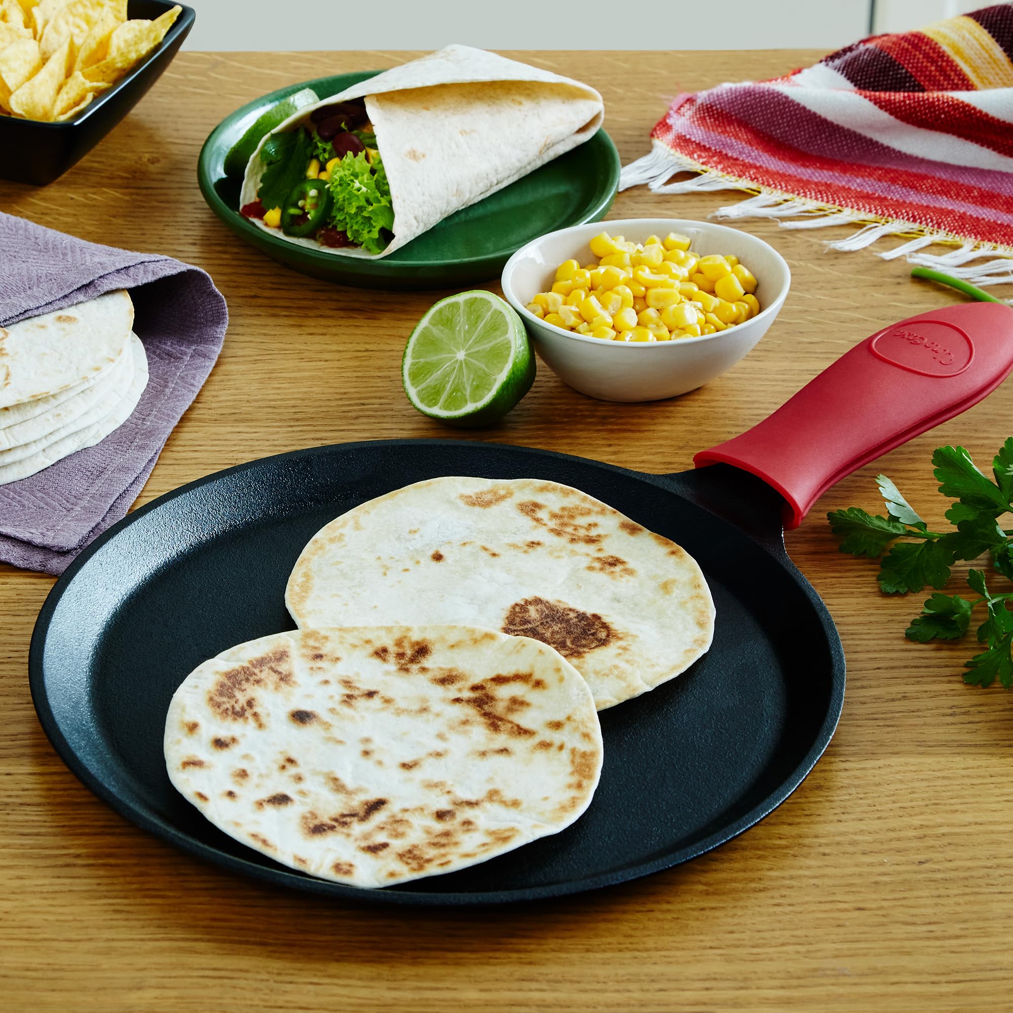 Uno Casa Cast Iron Comal Pan 11.5 Inch - Skillet for Roti/Comal Pan, Tawa/Dosa Pan Pataconera, Comales para Tortillas - Cast Iron Pizza Pan - Comal Para Tortillas Grande - Tava Roti Pan - Comale