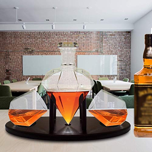 Whiskey Decanter Diamond shaped With 2 Diamond Glasses & Mahogany Wooden Holder โ Elegant Handcrafted Crafted Glass Decanter For Liquor, Scotch, Rum, Bourbon, Vodka, Tequila โ Great Gift Idea โ 750ml