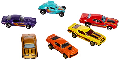 Hot Wheels Flying Customs 10-Pack of 1:64 Scale Throwback Vehicles with Retro-Style Package, Gift for Collectors & Kids 3 Years Old & Up