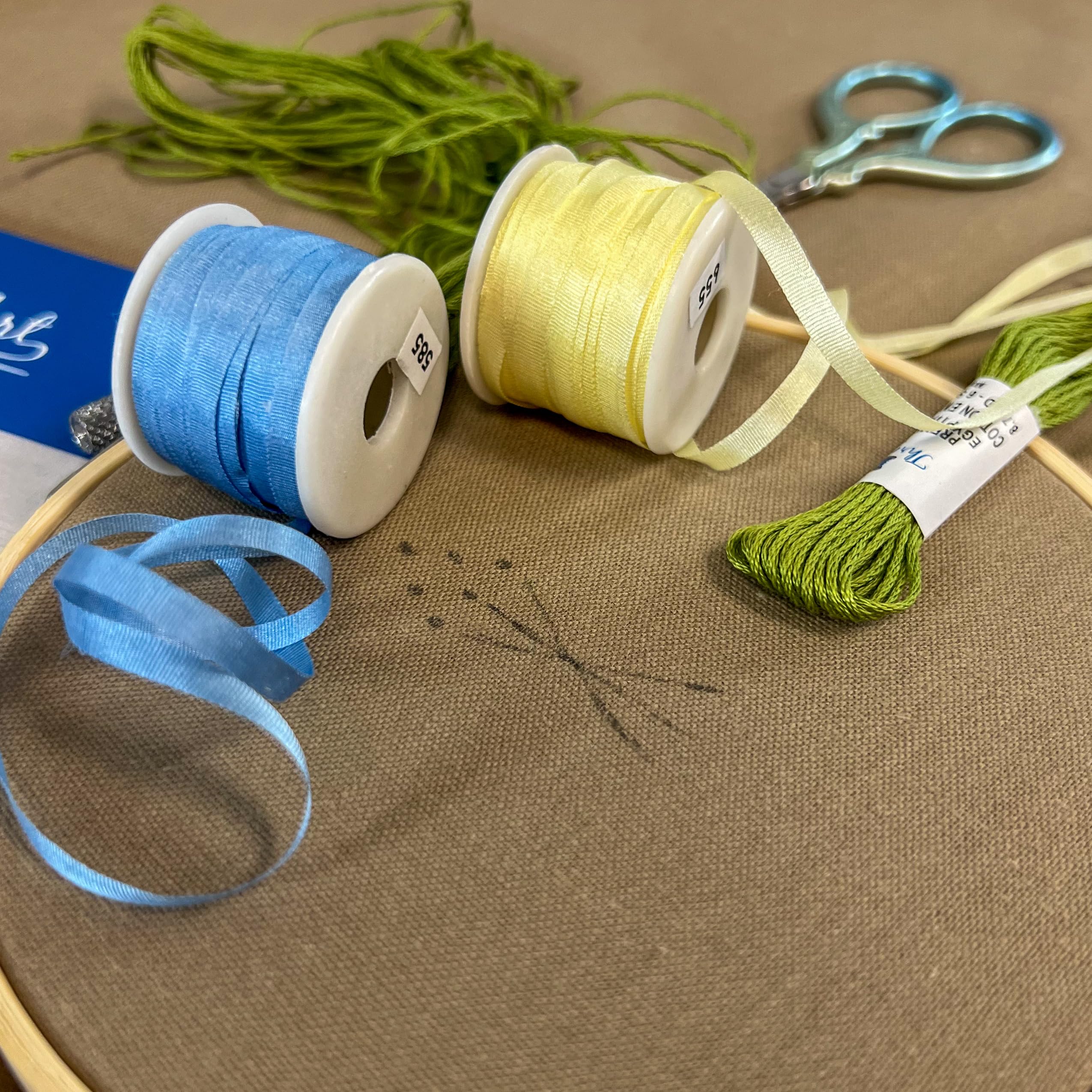 Threadart Linen Fabric by The Yard - Embroidery Fabric - Premium Cotton Linen Fabric for Embroidery, Cross Stitch, Apparel, Linen Canvas, Home Décor - 55" Width - Natural