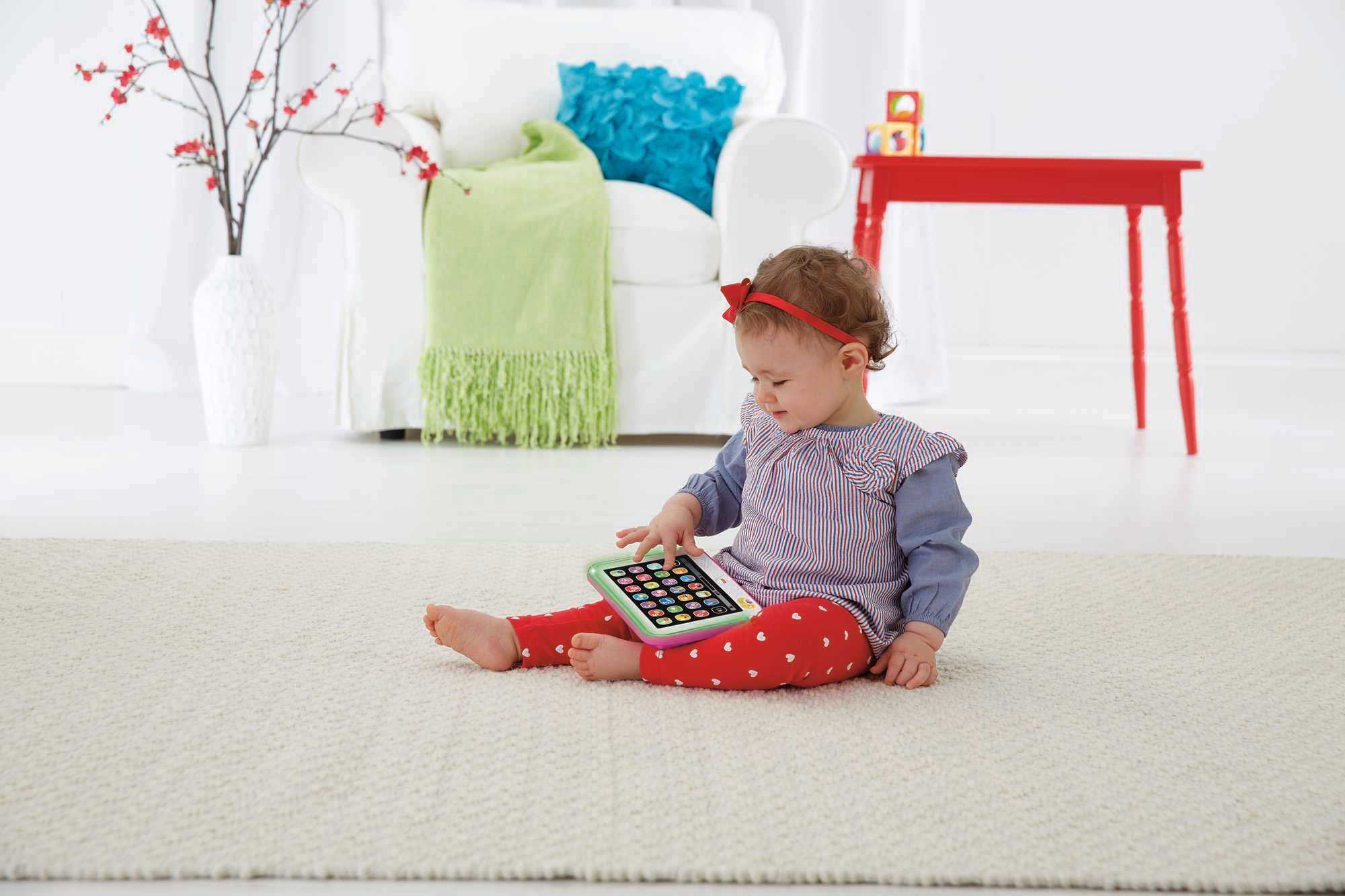 Fisher-Price Toddler Learning Toy Laugh & Learn Smart Stages Tablet with Lights & Music for Early Pretend Play, Pink, for Infants Ages 1+ Years
