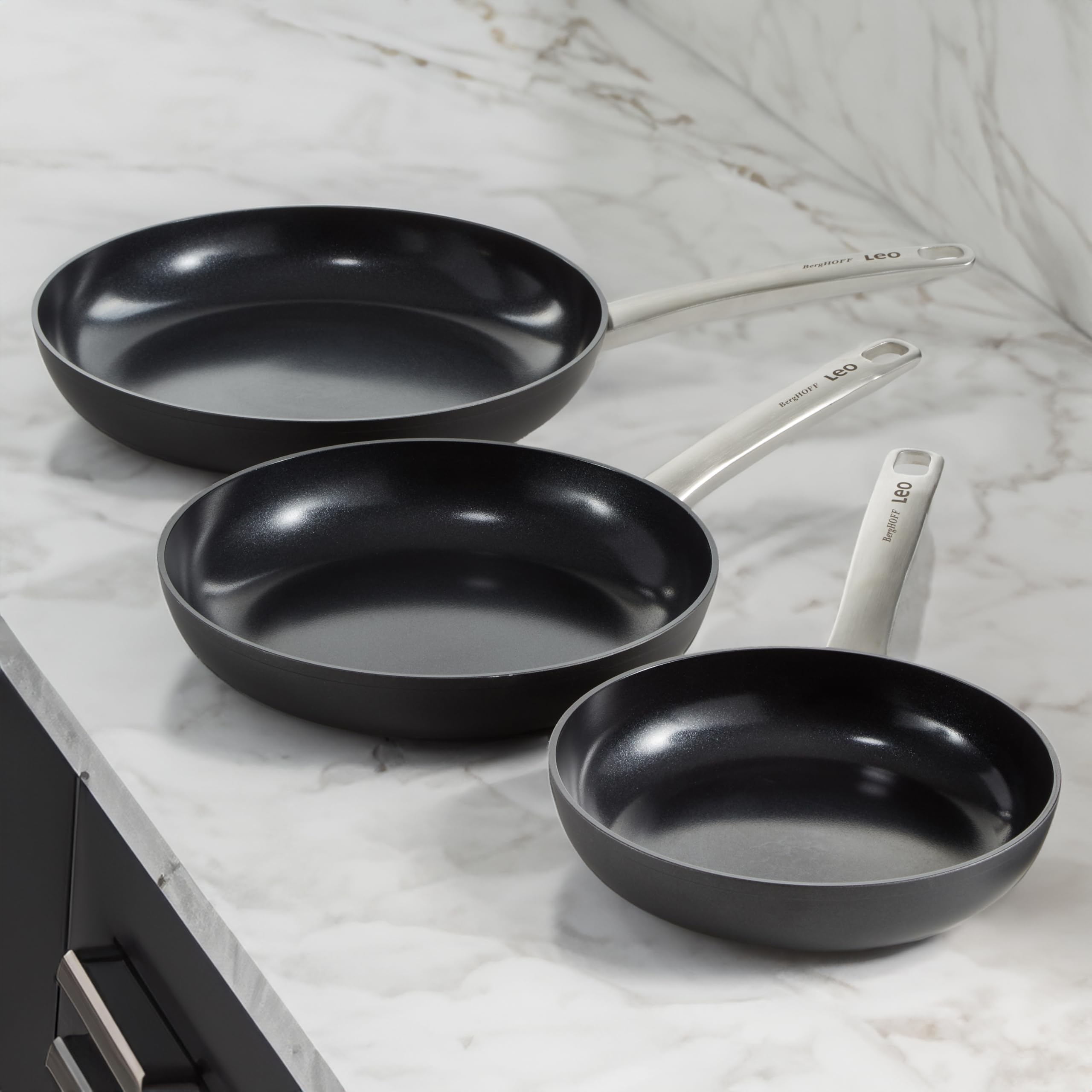 BergHOFF Graphite Non-stick Ceramic Frying Pan/Skillet 11", Recycled Aluminum, Non-toxic Coating, Full Disk Bottom, Stir Fry Eggs Veggies Oven Bakeware, Oven-to-Table Cookware