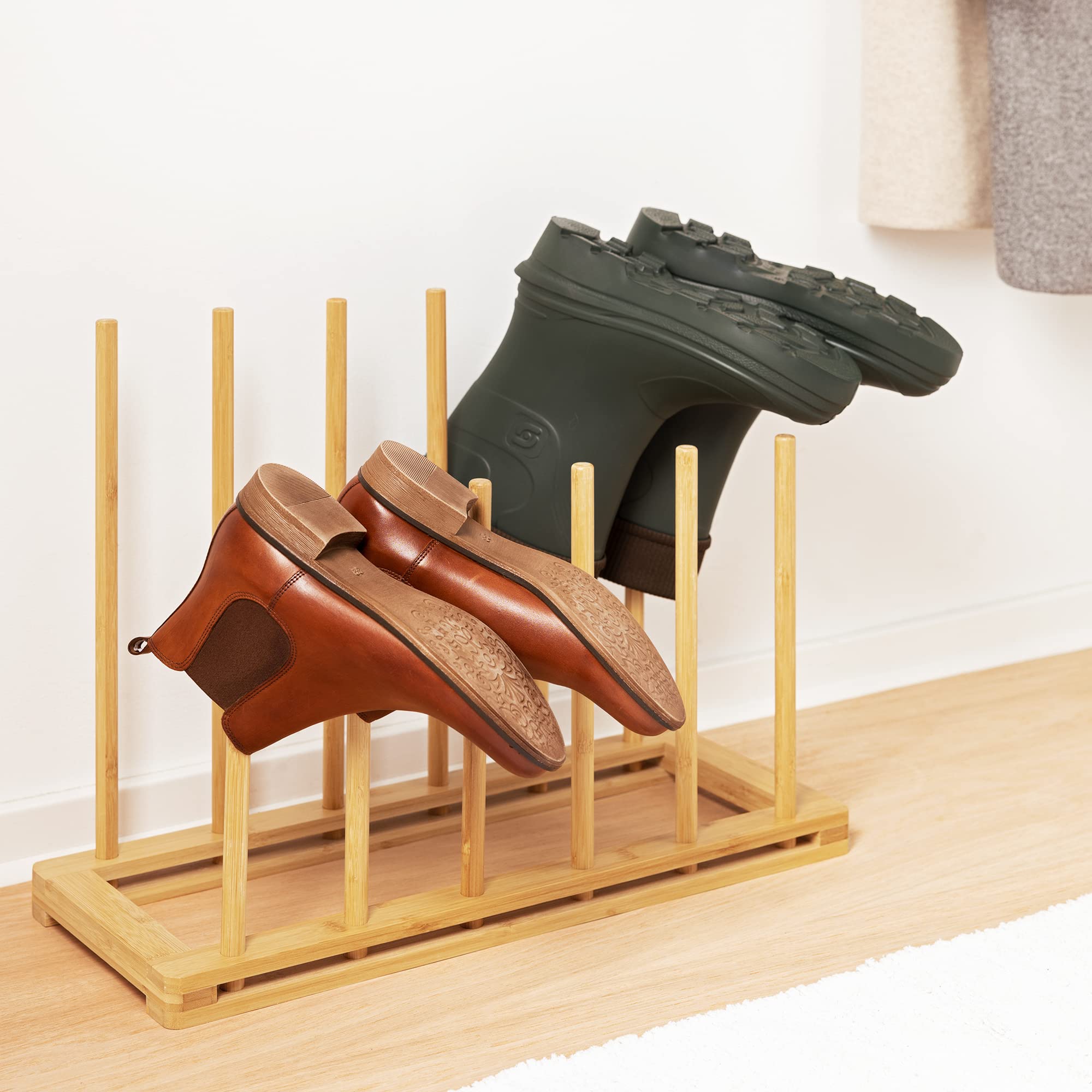 Navaris Bamboo Shoe Rack - Shoe Tree Storage Organizer Rack for Storing and Drying Boots Shoes Sneakers Rain Boots - Wood Hallway Shoe Storage Stand