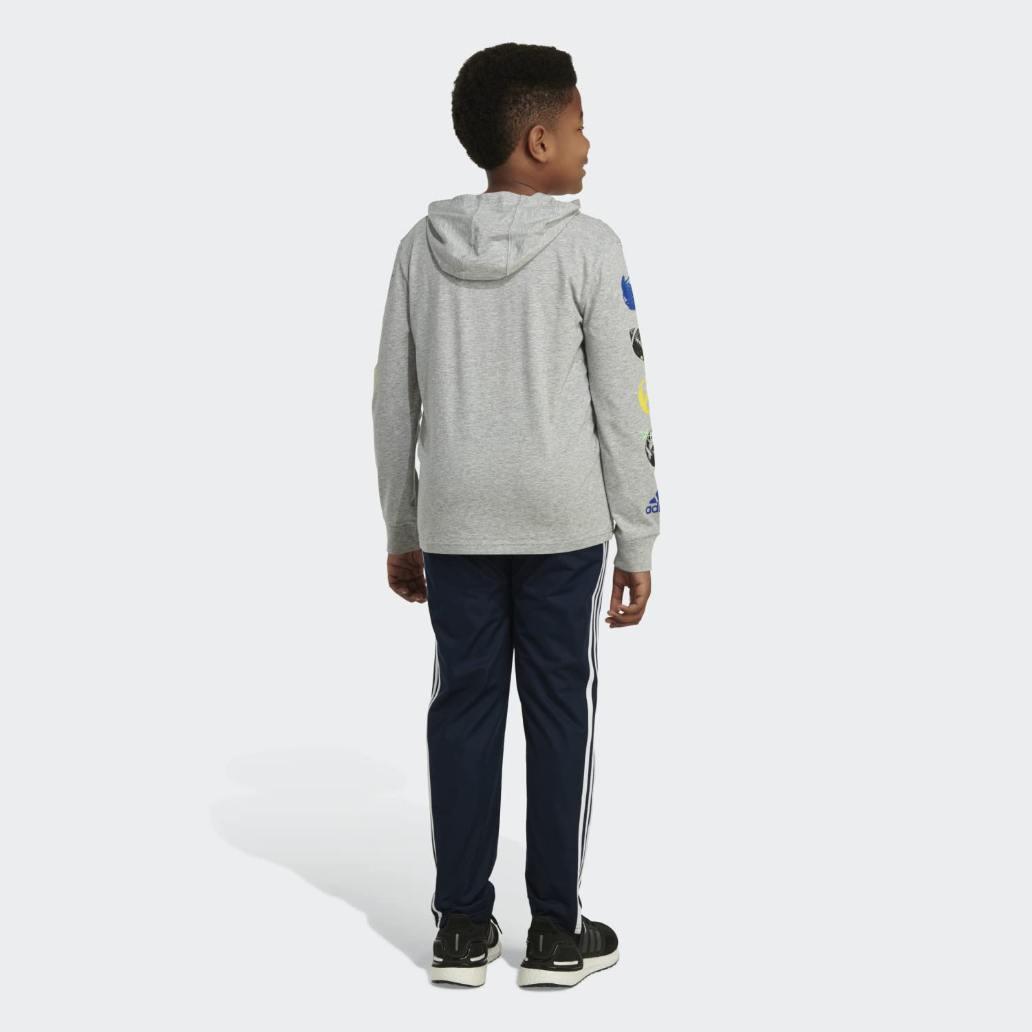 adidas Boys' Long Sleeve Cotton Jersey Hooded T-Shirt Tee, Medium Stamped Grey Heather, Large