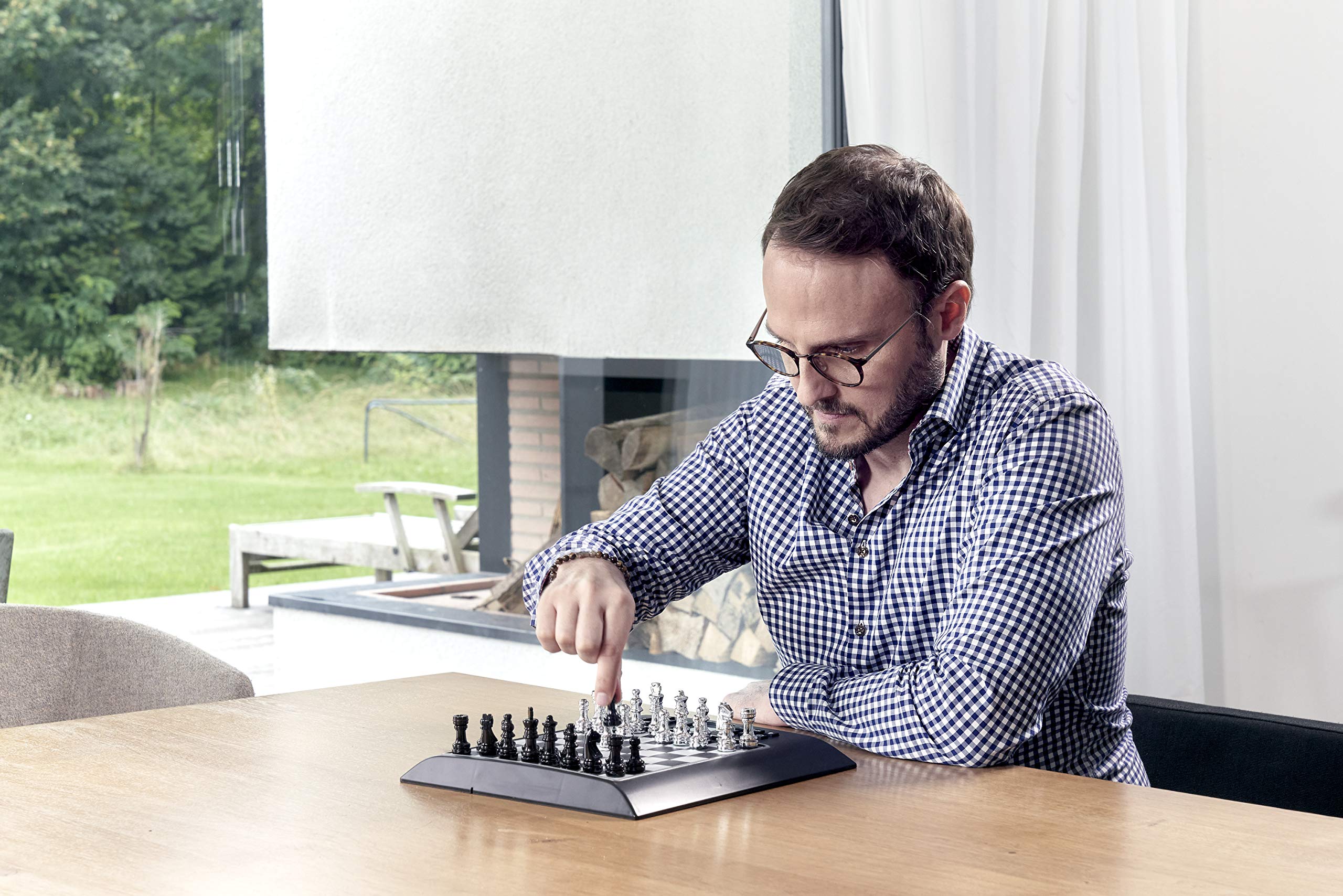 Chess Genius PRO Electronic Chess Board by Millennium - from Beginner to Advanced - The Perfect Partner for Practice and Play - Batteries Included - Model MIL812
