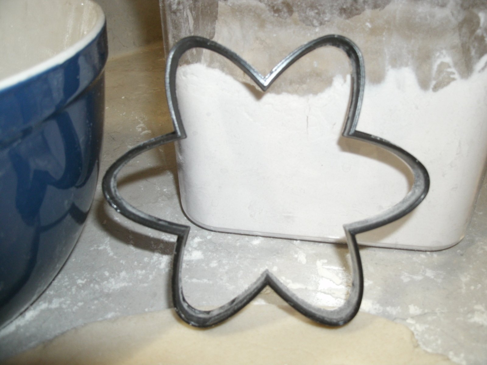 ATOM CHEMISTRY MATTER SCIENCE COOKIE CUTTER MADE IN USA PR611