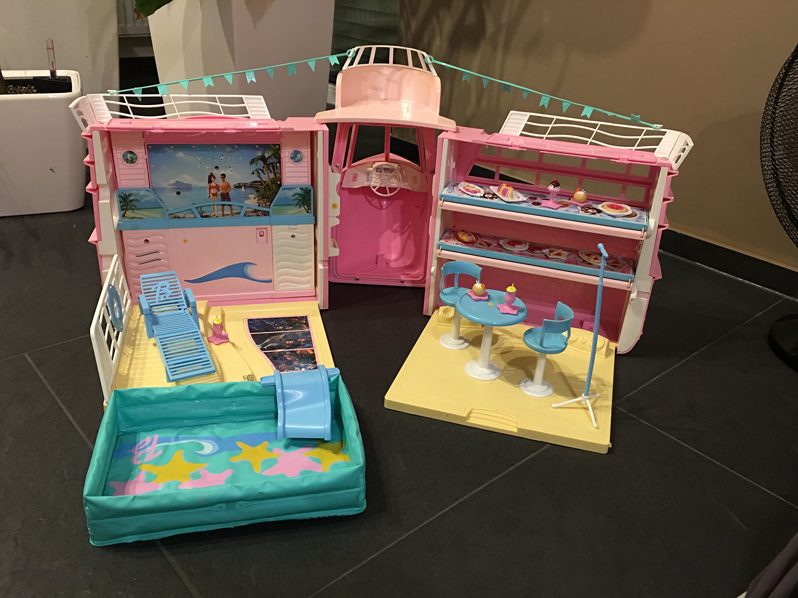 Barbie CRUISE SHIP Playset w Child Size CAMERA Activates Tropical SOUNDS! (2002)