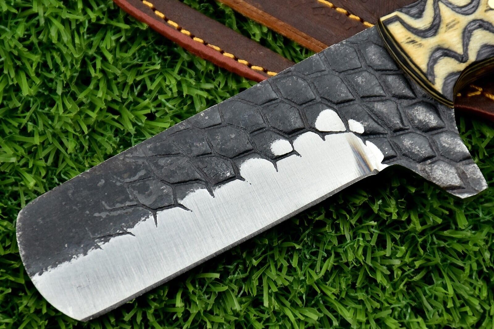 Carbon steel blade Bull cutter knife, 8.5 inches long knife with Leather sheath, Multi color Micarta scale Jigged with sturls, Embossed carbon steel blade, Embossed Leather sheath with belt loop (Black and Beige)