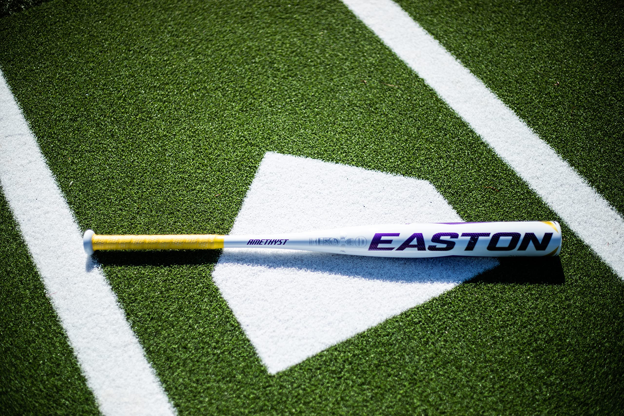 Easton | AMETHYST Fastpitch Softball Bat | -11 | 30"