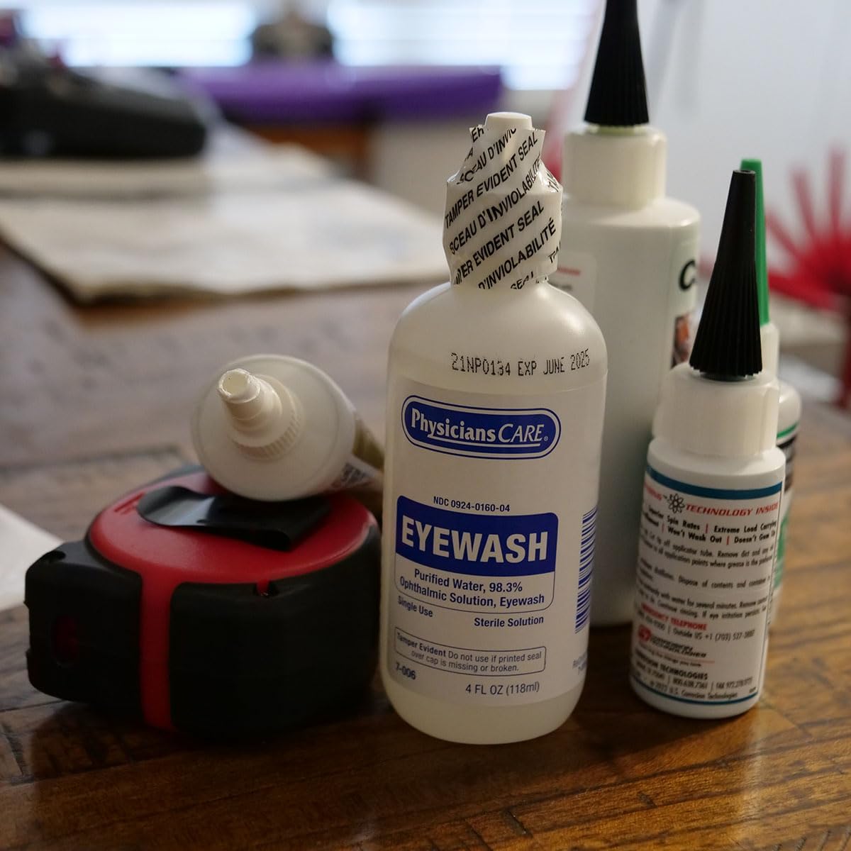 First Aid Only 6-Piece Eye Wash Kit with Oval Eye Pads, First Aid Adhesive Strips, Emergency Eye Rinse & Eye Wash Cup