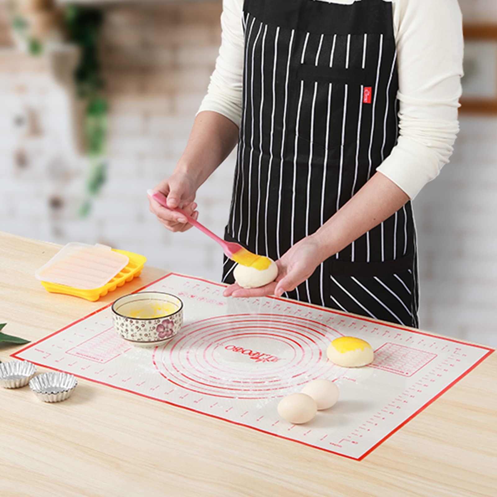 ALIPOBO Extra Thick Non Stick Cookie Dough Rolling Mat, Silicone Pastry Mat with Measurements, Pie Crust Mat, Table & Counter Top Mat (16''(W) 20''(L))