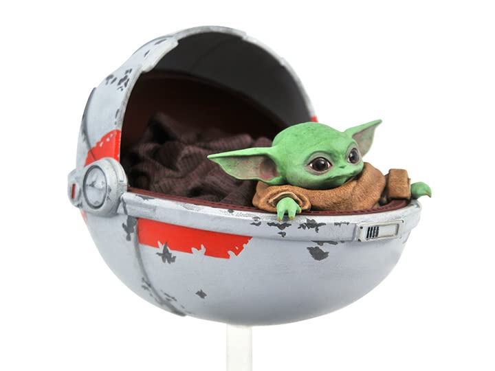 Diamond Select Toys Star Wars: The Mandalorian: The Child with Pram 1:6 Scale Statue, 5.5 inches