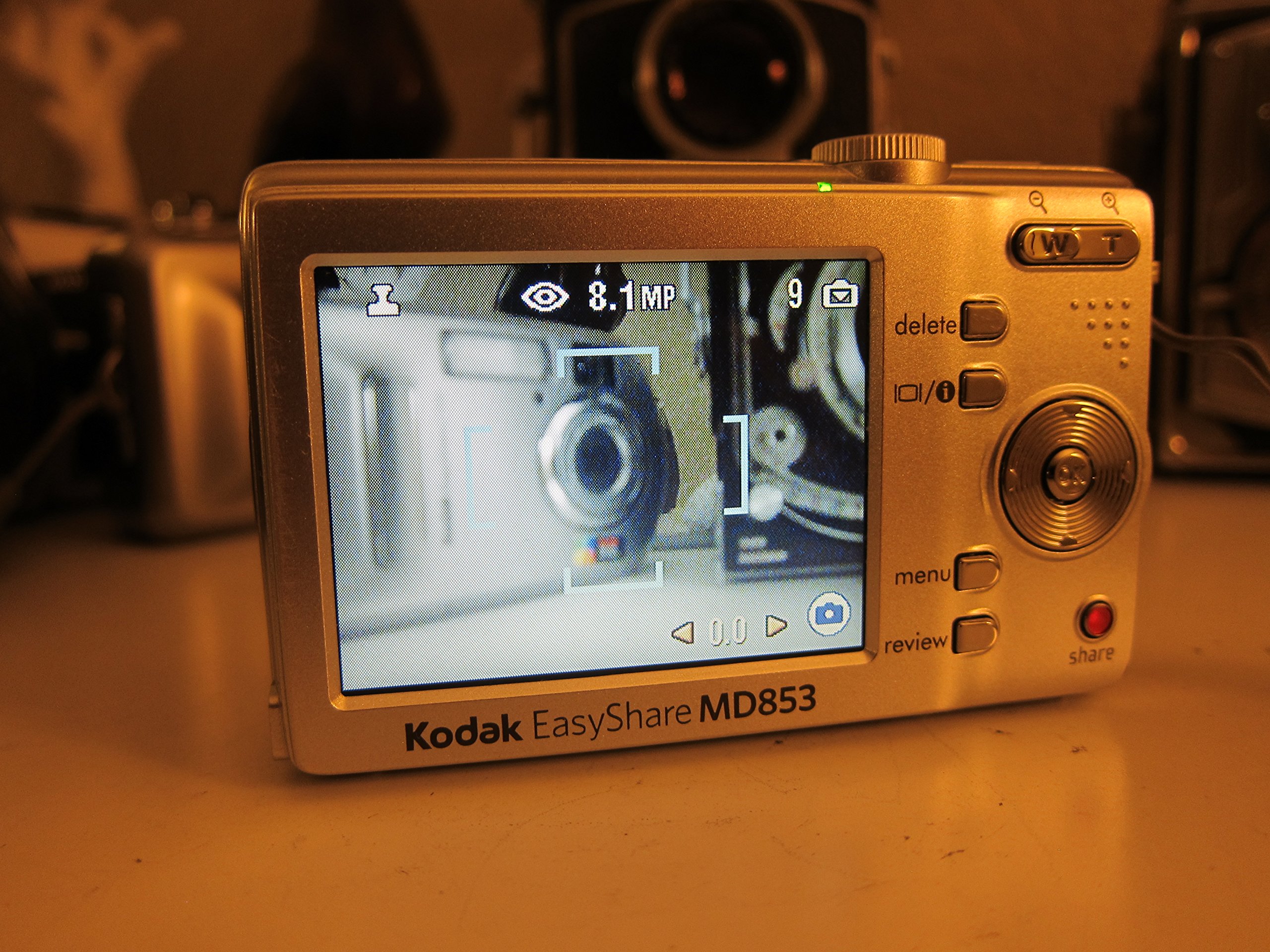 Kodak EasyShare MD853 8.2MP 3X Optical/5x Digital Zoom Camera