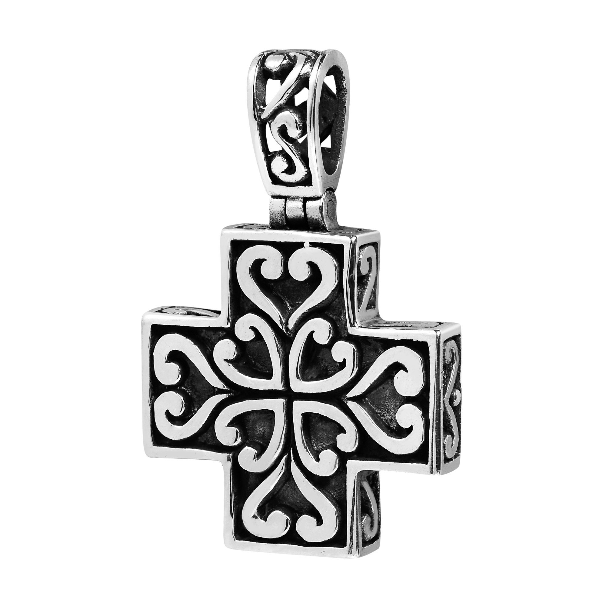 AeraVida Beautiful Heart Greek Cross .925 Sterling Silver Pendant