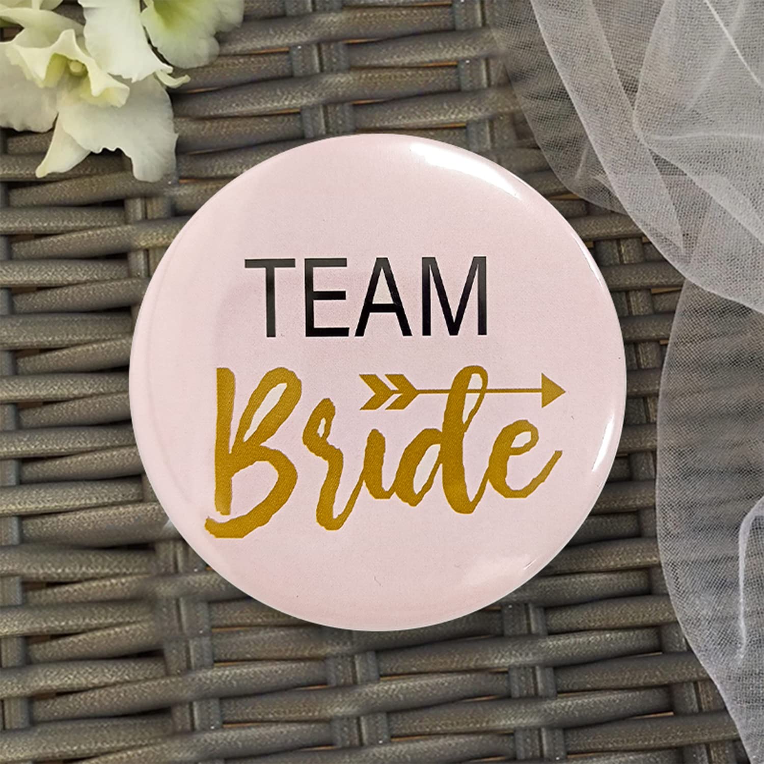 Bride Team Bride Buttons Pins,Wedding Party Bride Shower Tinplate Badge Pins Set Bridesmaid Group Button Bachelorette Party Bride to be Gift Decorating Accessory 6 Pcs