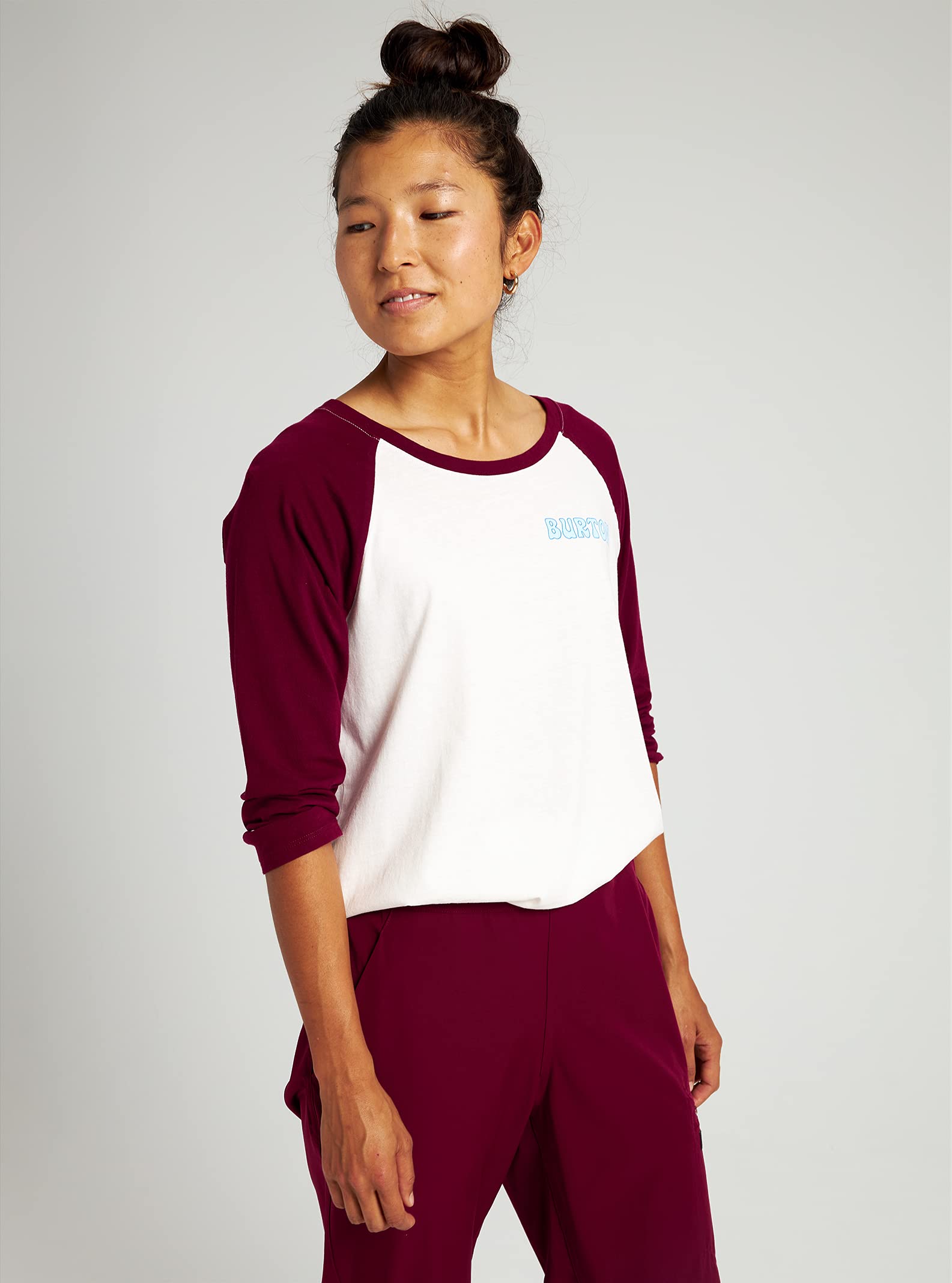 Burton Women's Standard Tuplin Raglan T-Shirt, Stout White/Mulled Berry, Small