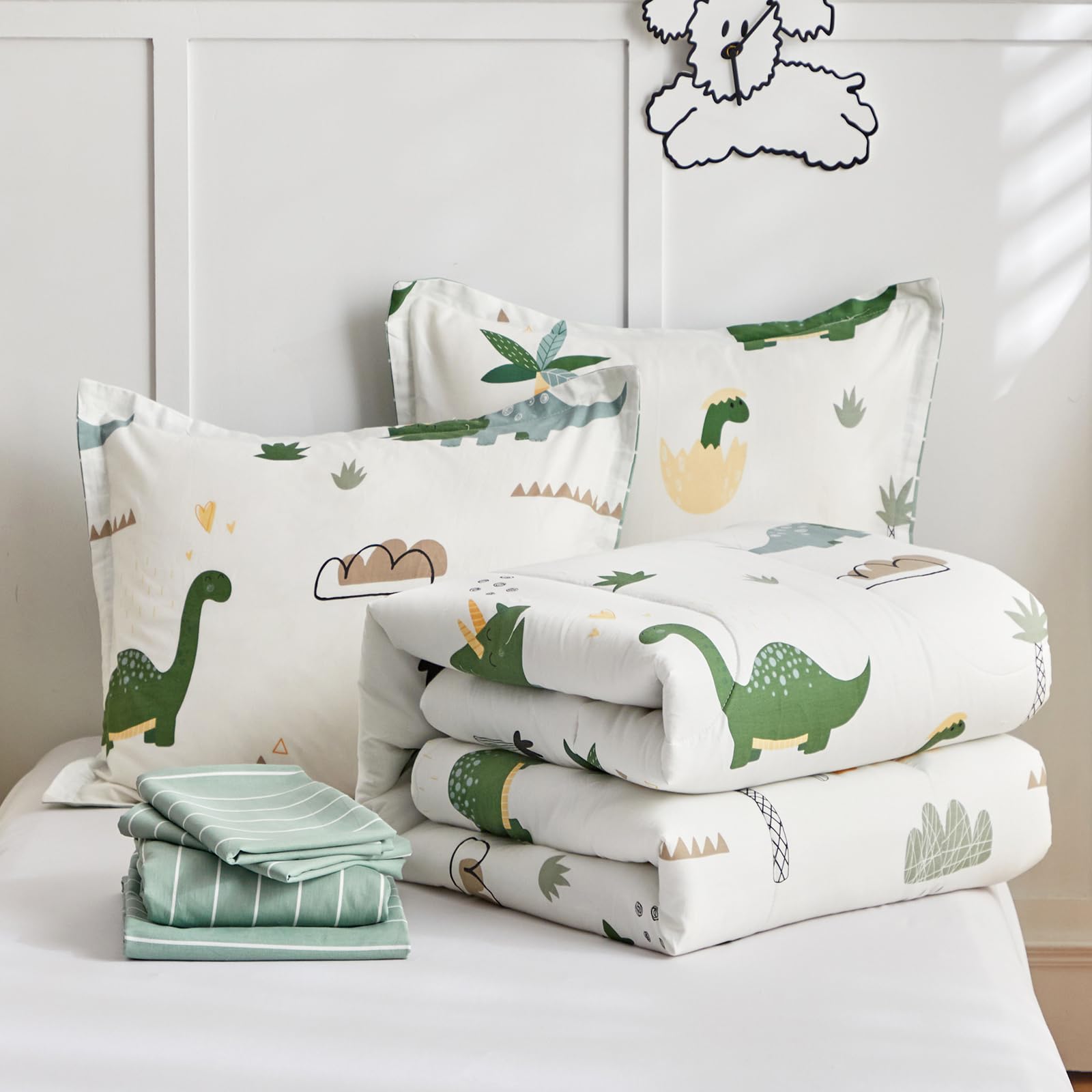 Joyreap Bed in a Bag Cotton, Dinosaur Theme Fresh Green, Twin Size 6-Piece Cotton Bedding Comforter Set for Kids Boys n Girls- 1 Comforter, 2 Pillow Shams, 1 Flat Sheet, 1 Fitted Sheet, 1 Pillowcase