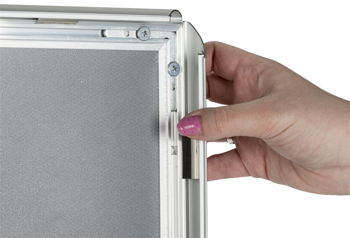 Displays2go Snap Open Sign Holder Frame, 8.5 x 11 Inch, Wall Mount or Tabletop, Silver Aluminum (WSNF8511SV)