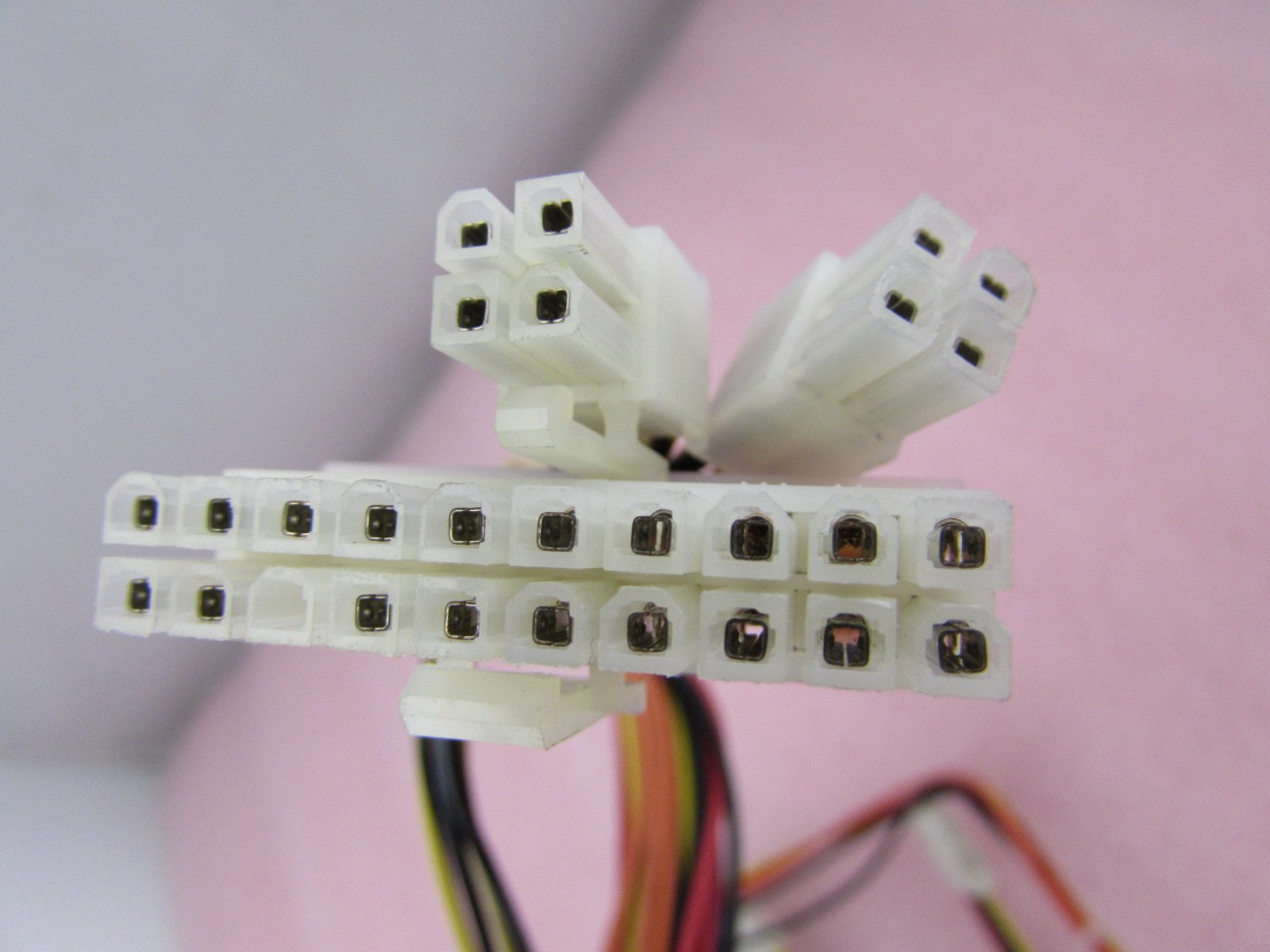 FSP Group FSP300-60THA 300W 300 Watt 24Pin 4Pin Power Supply P/N: 9PA3007715