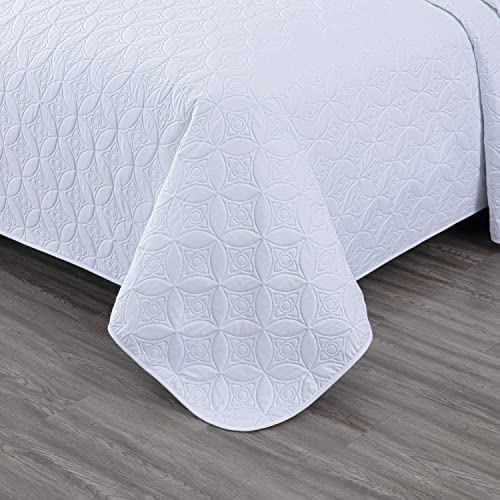 Chezmoi Collection Florenz 3-Piece King Size Quilt Set White - Soft Summer Lightweight Oversized King Bedspread 118 x 106, Medallion Pattern Coverlet for All Season