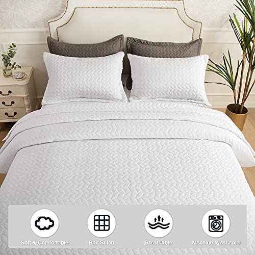 Hygge Hush Summer Quilt Set, King Size Pure White Leaves Pattern 3 Pieces Quilt Set, Oversized Modern Style Bedspread Set for All Season (1 Quilt & 2 Pillow Shams)