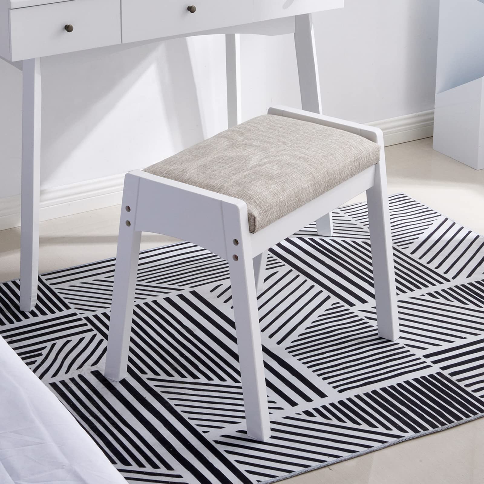 BEWISHOME Vanity Stool, Bedroom Vanity Chair with Large Surface Upholstered Seat, Vanity Bench, Desk Stool Makeup Chair,18β Height Makeup Bench Stool Chair, Stool for Vanity Makeup Stool White FSD05W