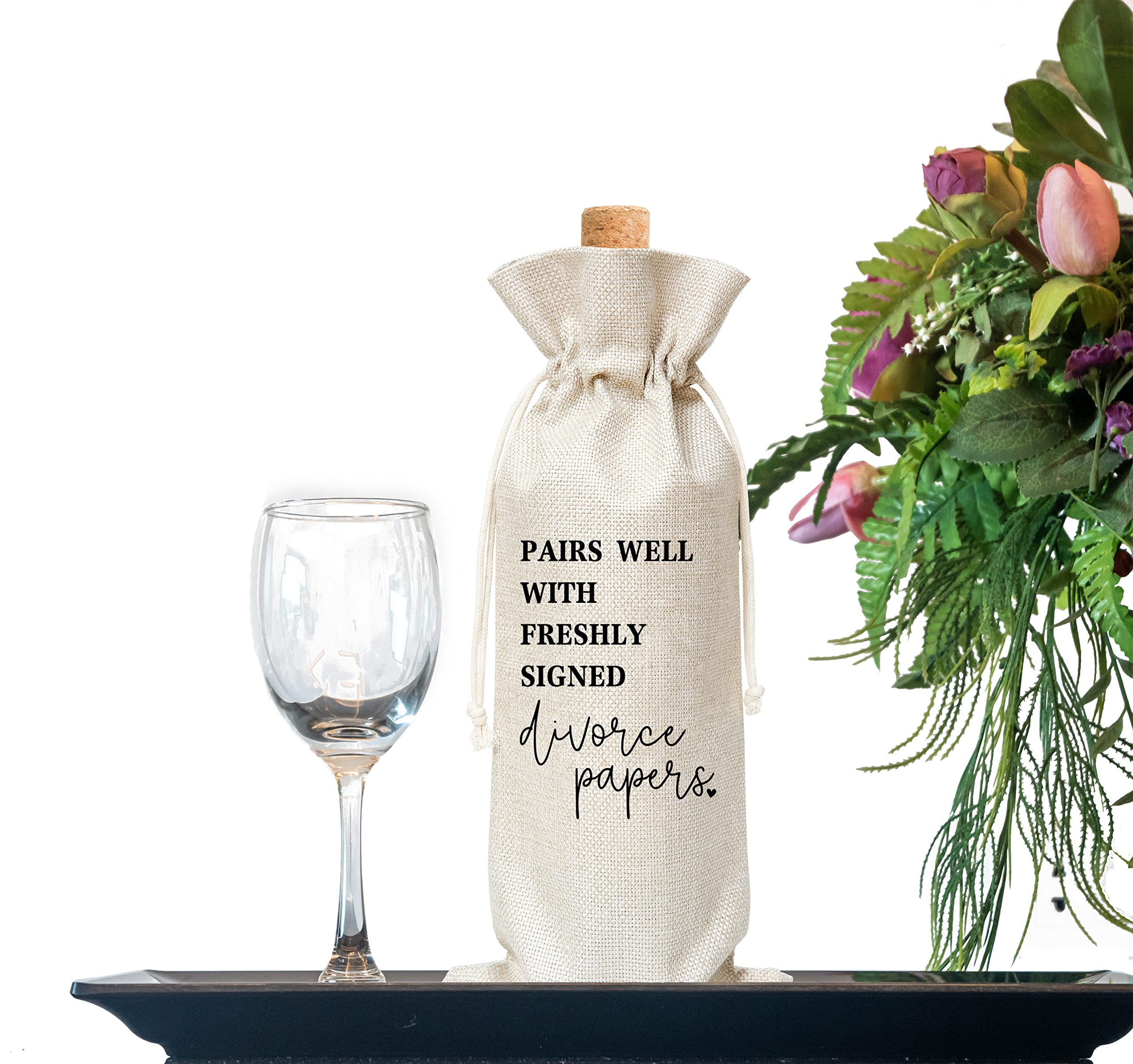 Divorced Wine Gift Bag, Wine Bag for Freshyl Signed Divorce Papers, breakup, happily divorced, Divorce Party, 1 Pc Burlap Wine Bottle Cover Bag (a21)