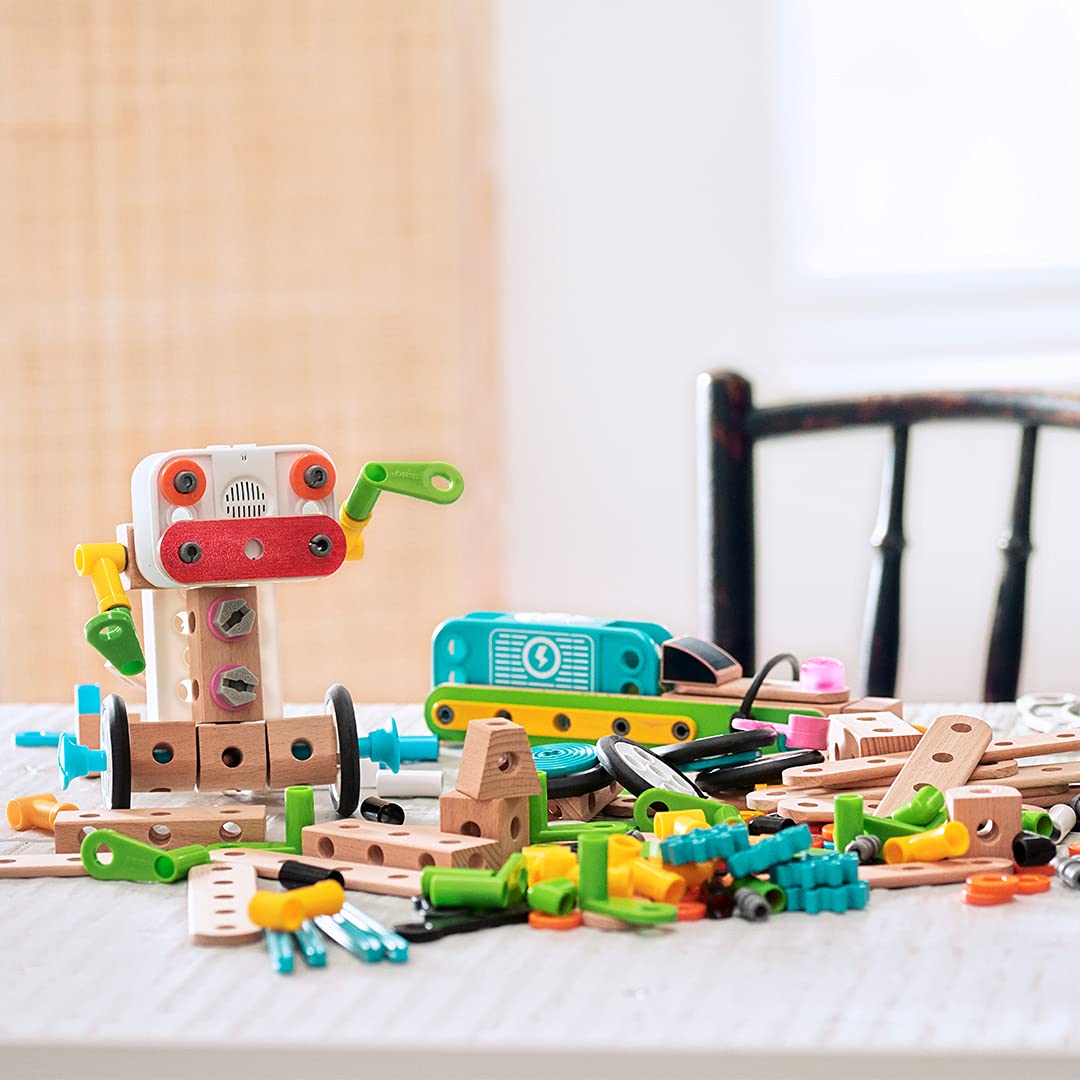 BRIO Builder 34592 - Builder Record and Play Set - 67-Piece Construction Set STEM Toy with Wood and Plastic Pieces and a Sound Recorder for Kids Age 3 and Up