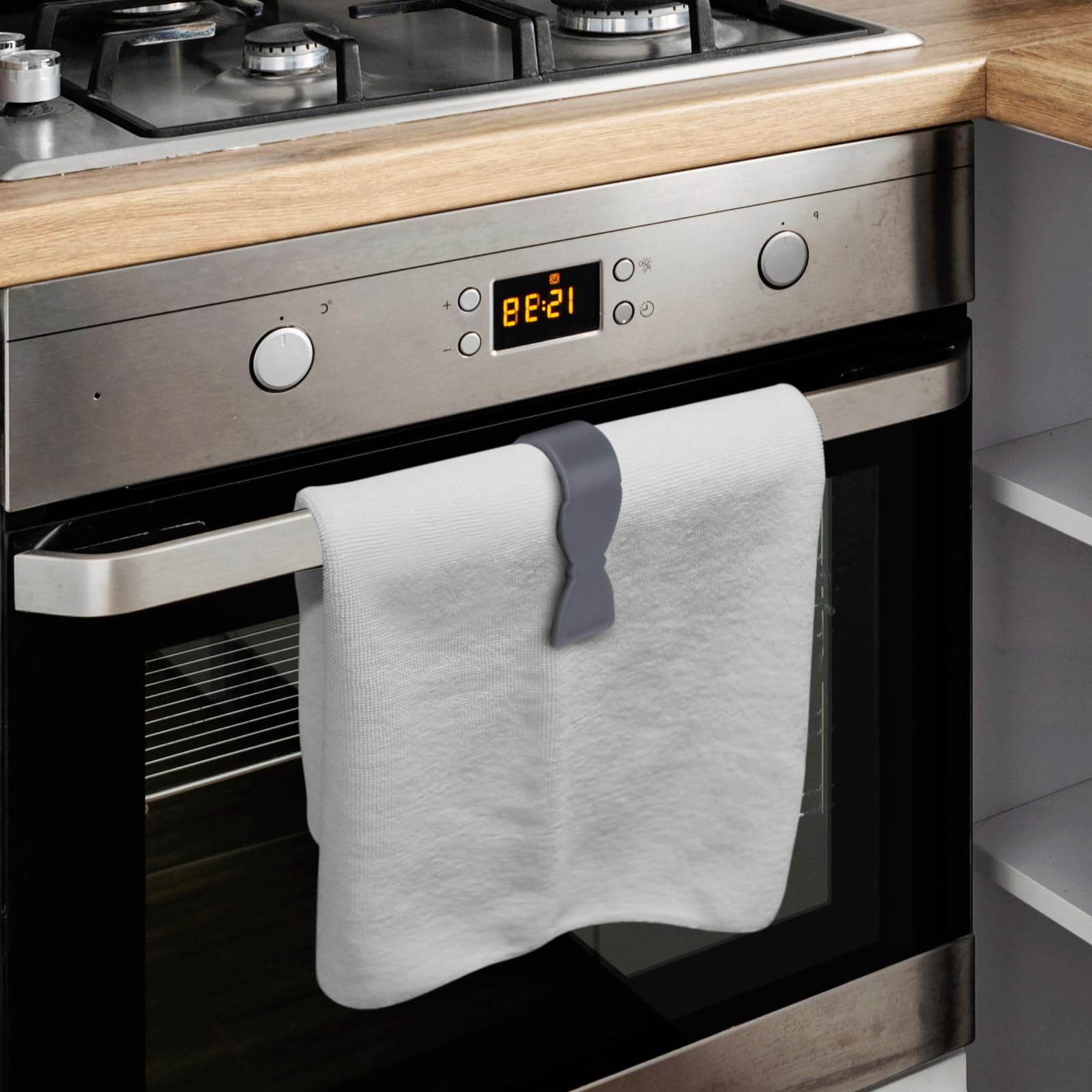 MAOUDA Towel Clips for Kitchen (4 Pack) - Keeps Towel from Falling - Suitable for Kitchen，Oven Handle, Bathroom Towel Rack, Dishwasher，Stove - No More Towels on The Floor