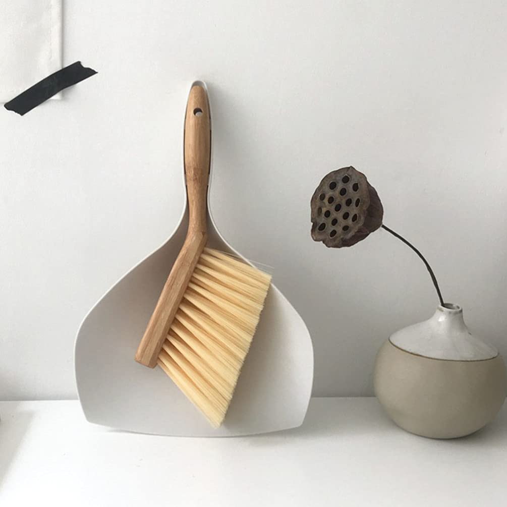 Cabilock 1 Set Desktop Broom Pets House Cleaning Brush Dustpan and Brush Hand Sweeping Brush Mini Broom and Dustpan Plastic Pet Carrier Broom with Dustpan Wooden Counter Household Child