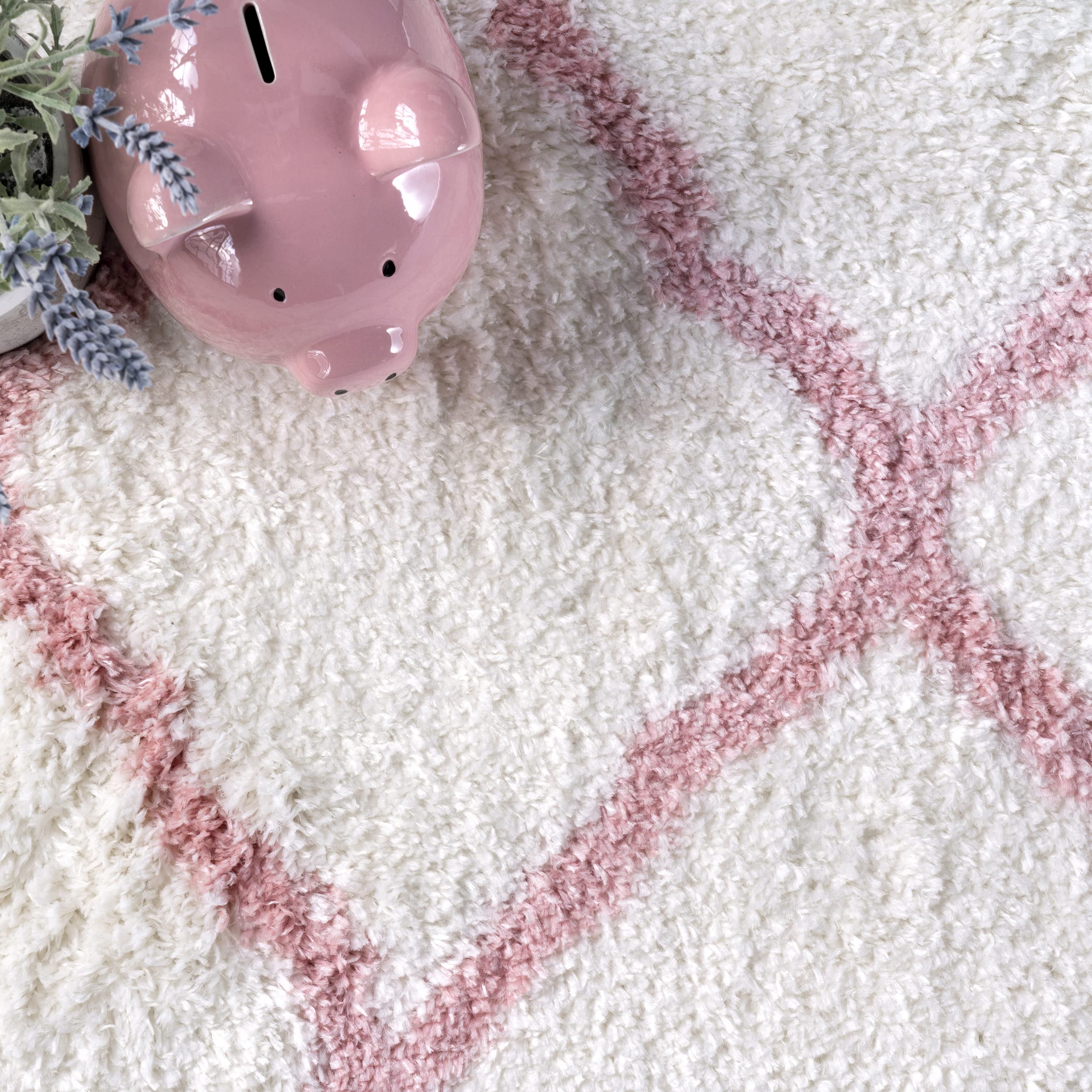 nuLOOM Nelda Trellis Kids Shag Runner Rug, 2' 8" x 8', Baby Pink