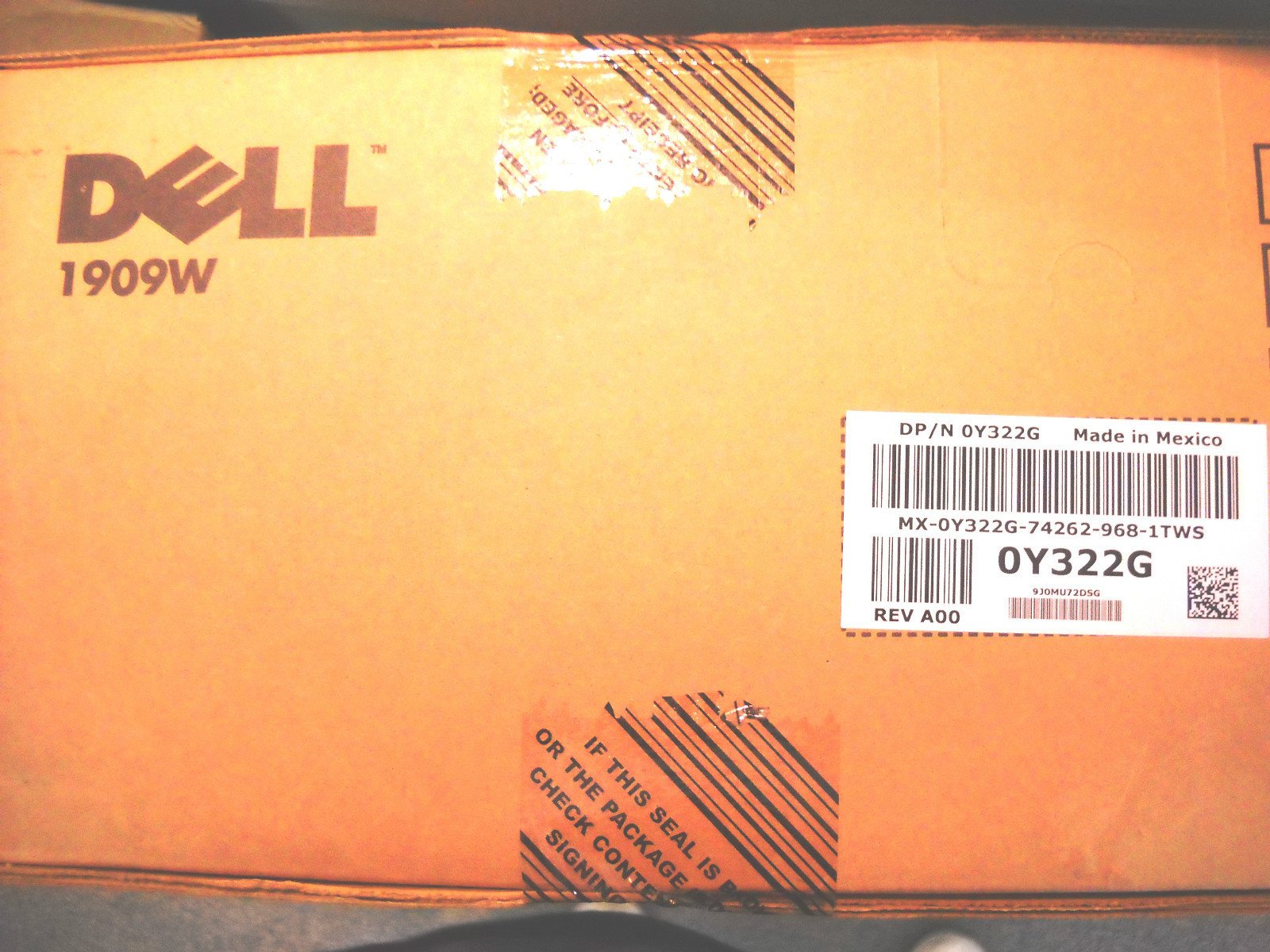 Dell UltraSharp 1909W - LCD display - TFT - 19in - XGA Wide,widescreen - 1440 x 900 / 75 Hz - 300 cd/m2 - 1000:1 - 5 ms - 0.2835 mm DVI-D, VGA - black