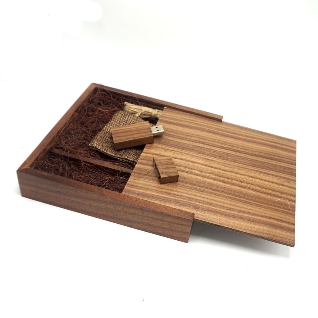 LONMAX Wedding Birthday Gifts Wooden USB Flash Drive 16GB USB 2.0 Flash Disk Pen Drive Walnut Box (170x170x35mm) (16GB, Black Wooden)