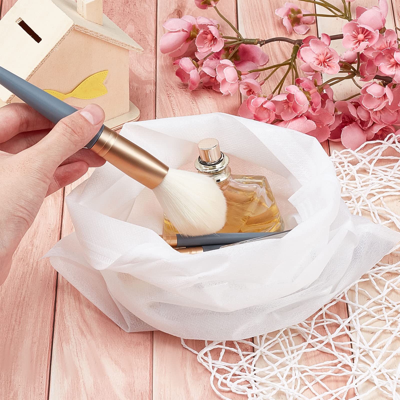 CHGCRAFT 30Pcs 3Sizes Non-Woven Fabric Dustproof Handbag Storage Organizer White Bag Dust Cover for Storage