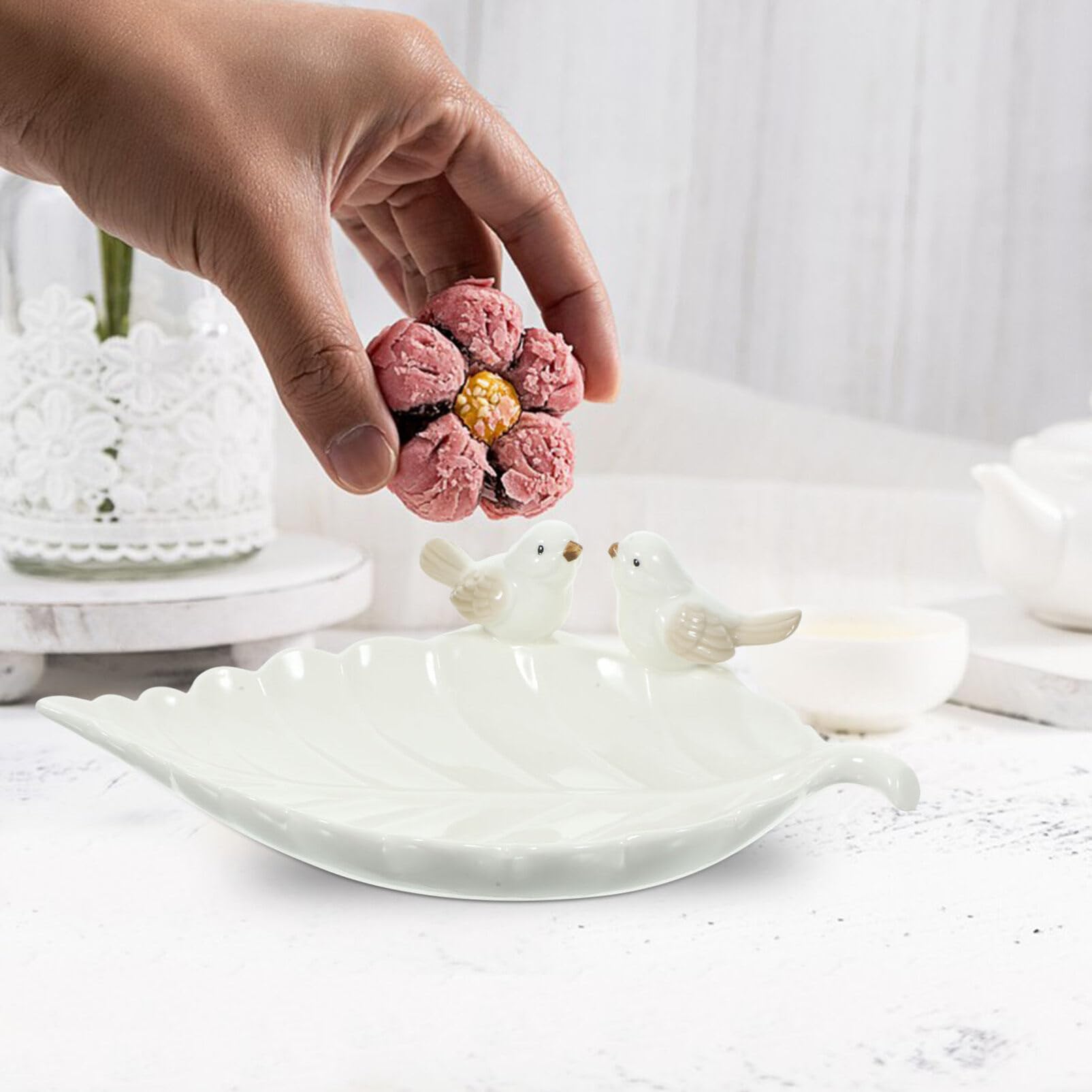 Alipis Jewelry Tray Earring Holder Necklace Display Dish Serving Trays Ceramic Ring Plate Desktop Necklace Container Candy Serving Dishes Display Tray Small Tray 3d Ceramics Dessert Plate