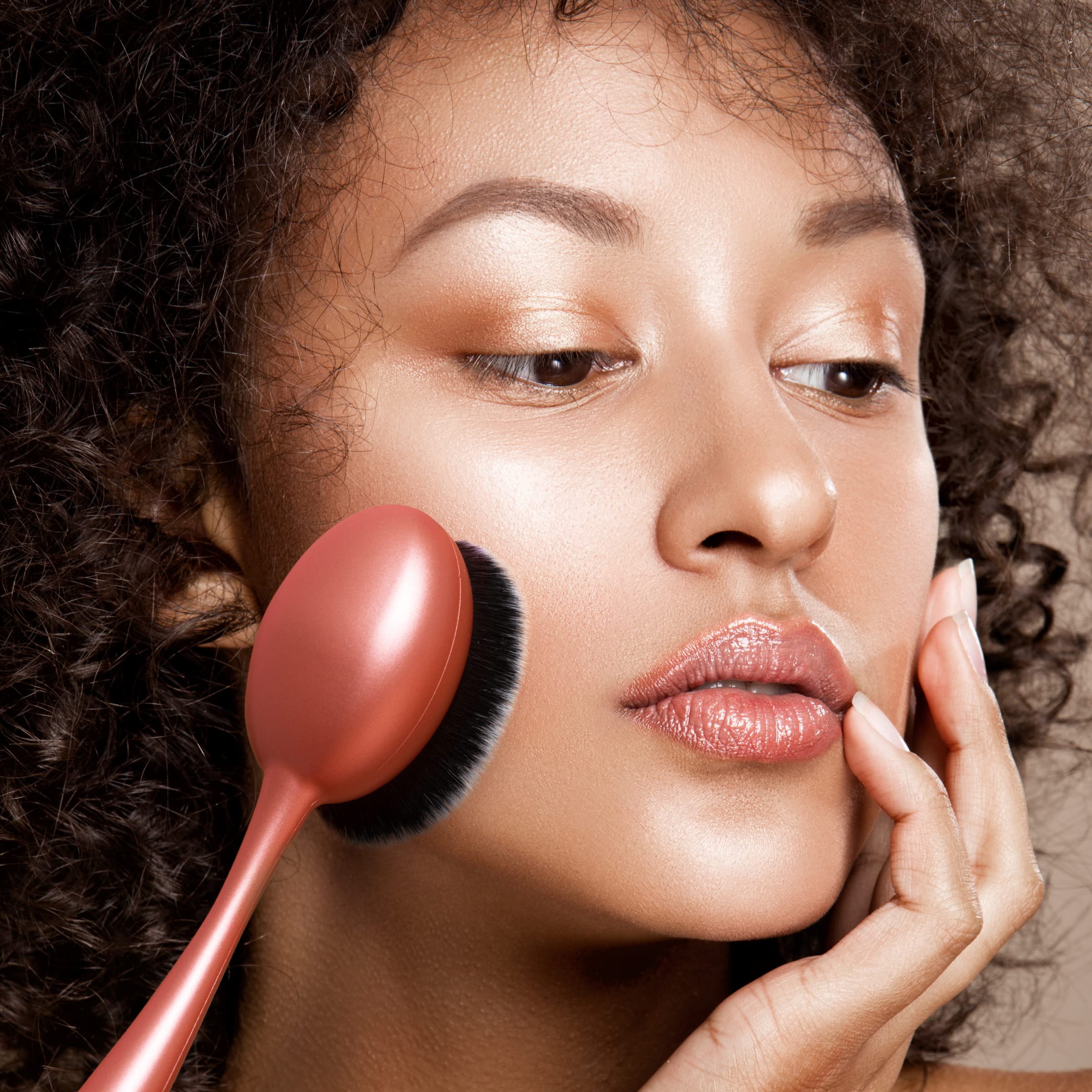 Real Techniques Blend & Blur Foundation Brush, For Liquid Foundation, Long Handle, Easy Makeup Application, Oval Shaped Brush Head with Dense, Plush, Synthetic Bristles, Orange Face Brush, 1 Count