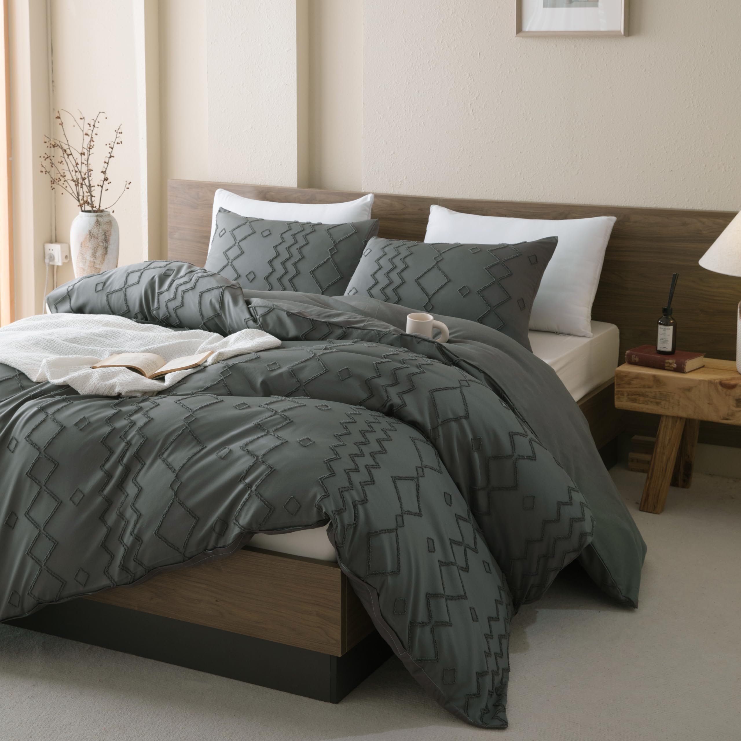 HSKIKWN Tufted Duvet Cover Queen Size Microfiber Boho Grey Duvet Cover Set Full 90"x90"for All Seasons 3 Pieces Embroidery Shabby Chic Home Bedding