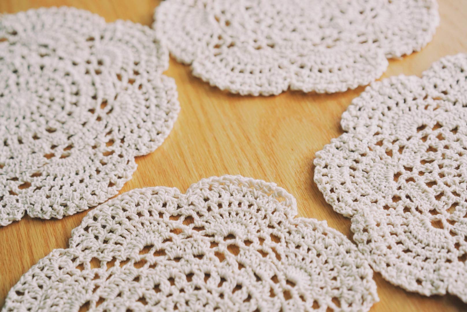 Phantomon 8 Inch Doilies Crochet Round Lace Doily Handmade Placemats 100% Cotton Crocheted Coasters, Pack of 4 (Beige)