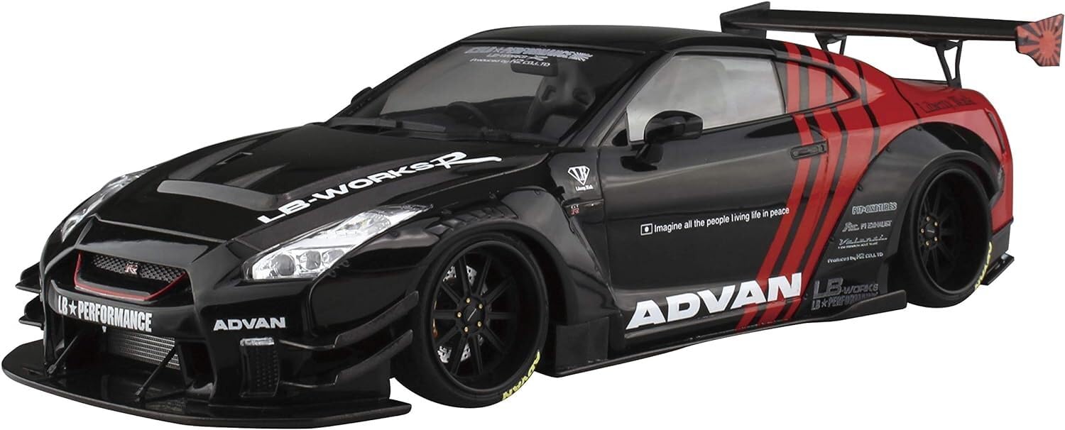 Aoshima LB Works R35 GT-R Type 2 (Ver. 2) 1:24 Scale Model Kit