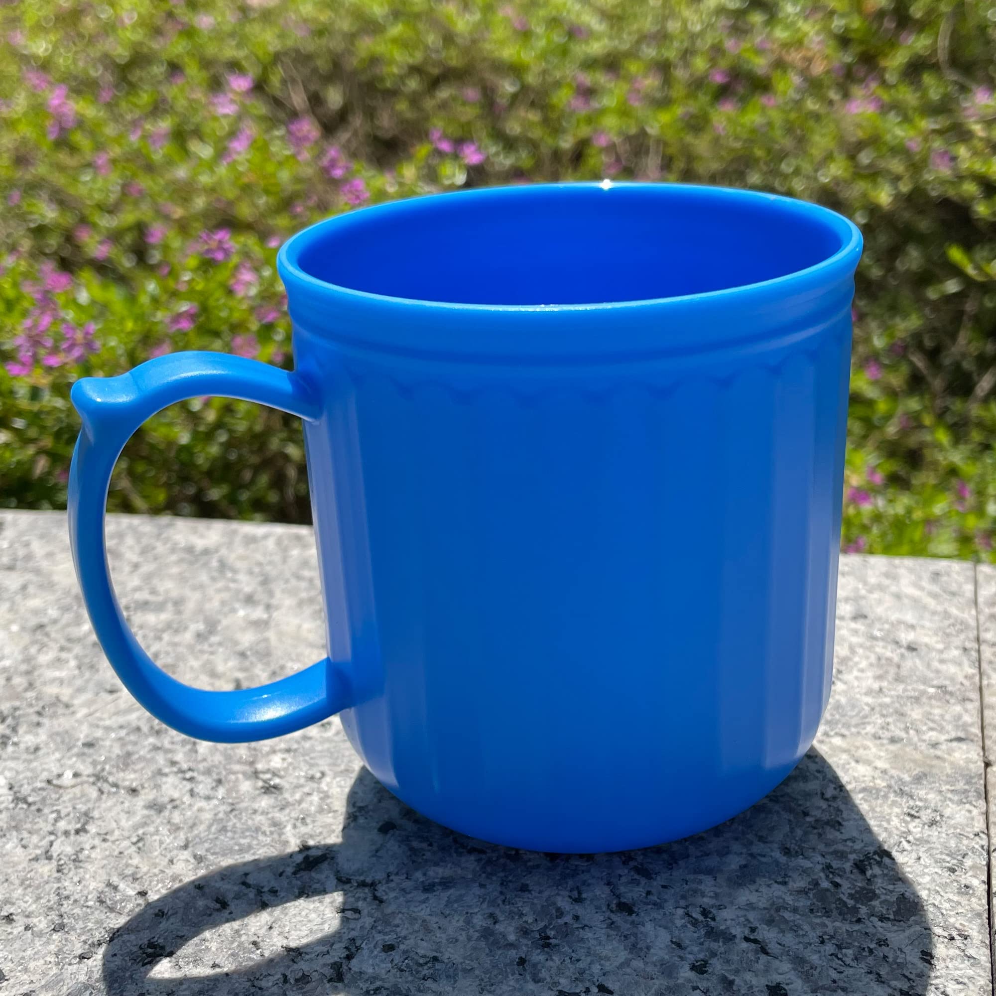 AOYITE Plastic Coffee Cups with Handles - Unbreakable BPA Free Coffee Mugs 13 oz set of 4 - Reusable Dishwasher Safe Hard Drinking Cups for Kids Kitchen Outdoor (Thick Wall)