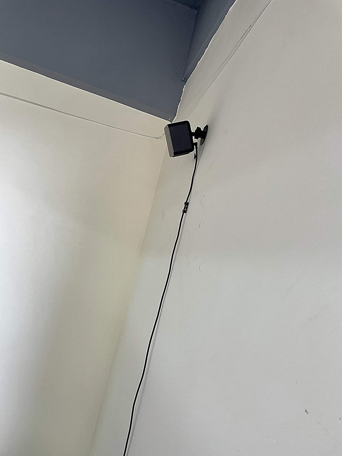 Drill Free Wall Mount 1/4 Screw Mini Tripod Stand Holder for Valve Index/HTC Vive/Vive PRO Base Station-Equipped with Strong Double- Sided Adhesive