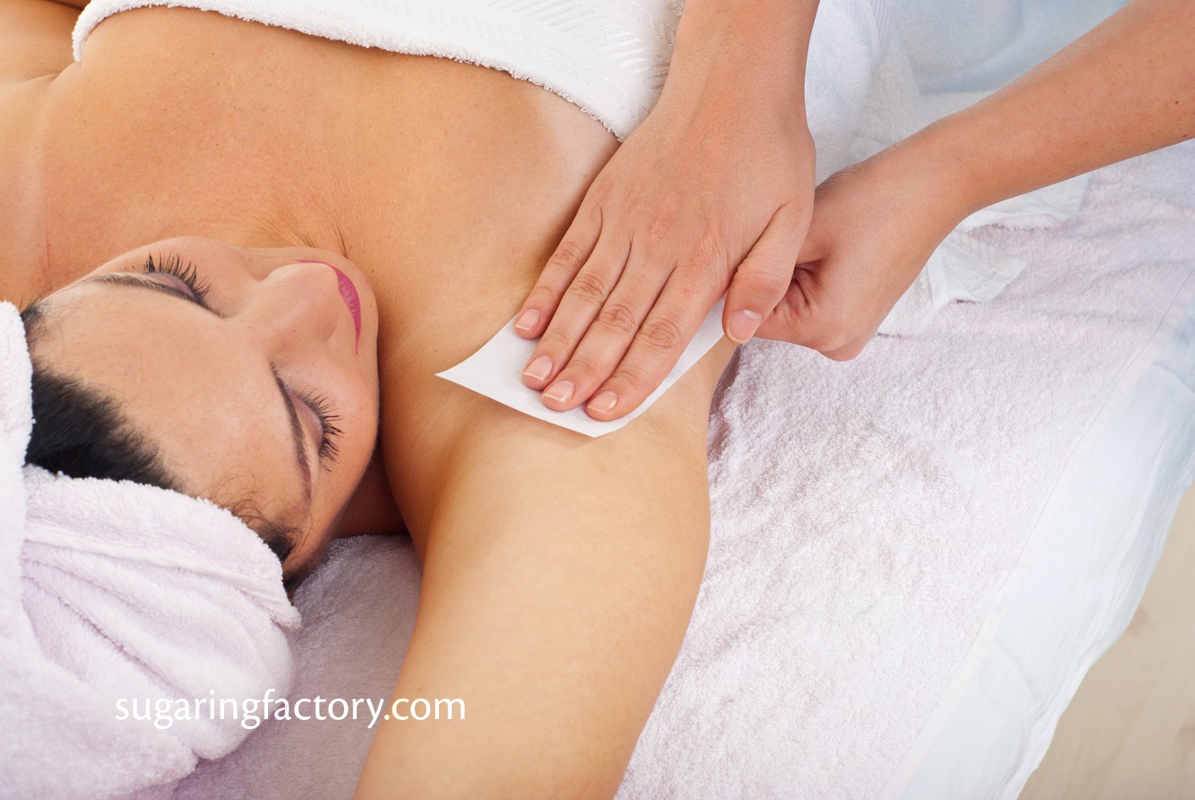 Sugaring Paste Luxury Green - Medium - for all body parts universal