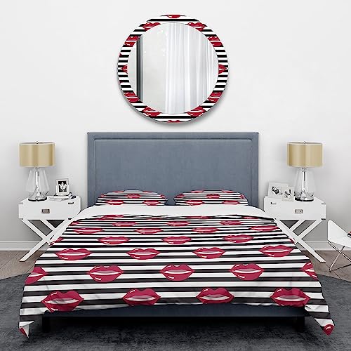 DESIGN ART Designart 'Red Lips Fashion Pattern' Mid-Century Duvet Cover Set Full/Queen Cover +2 Shams (Comforter not Included) 3 Piece