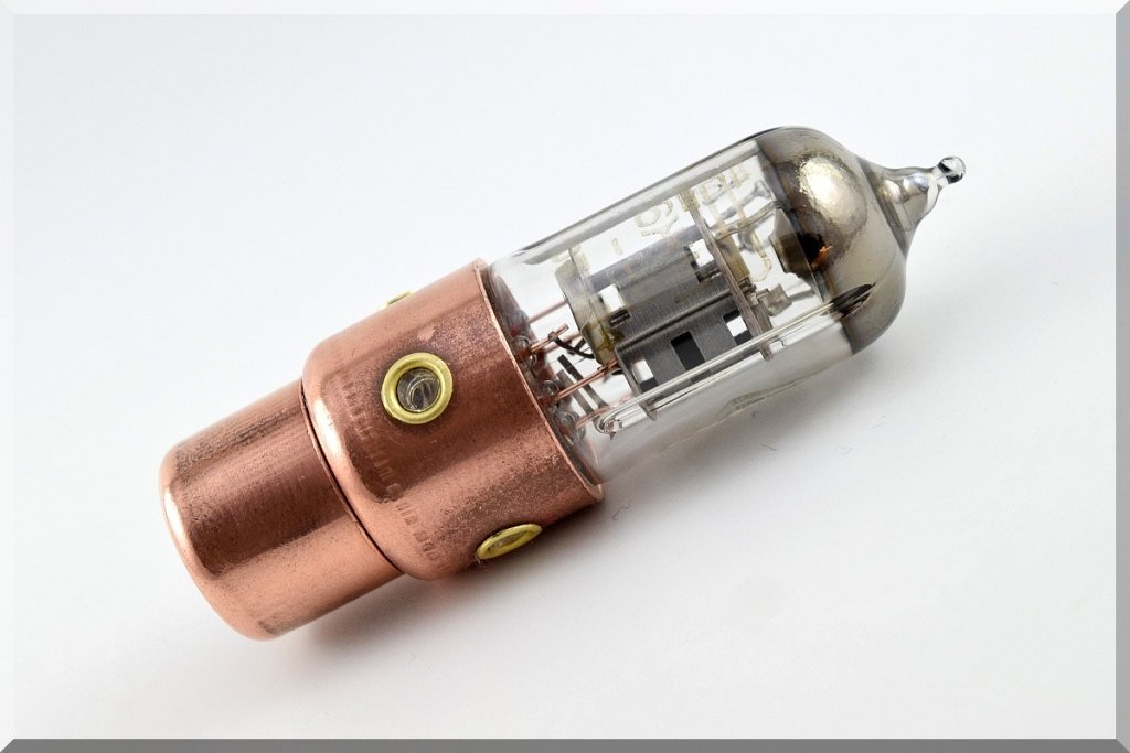 Handmade 64GB Green Porthole Pentode Electron Vacuum Tube USB Flash Drive. Steampunk/Industrial Style