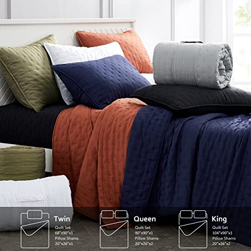 Green King Size Quilt Bedding Sets with Pillow Shams, Olive Lightweight Soft Bedspread Coverlet, Sage Quilted Blanket Thin Comforter Bed Cover, All Season Summer Spring, 3 Pieces, 104x90 inches