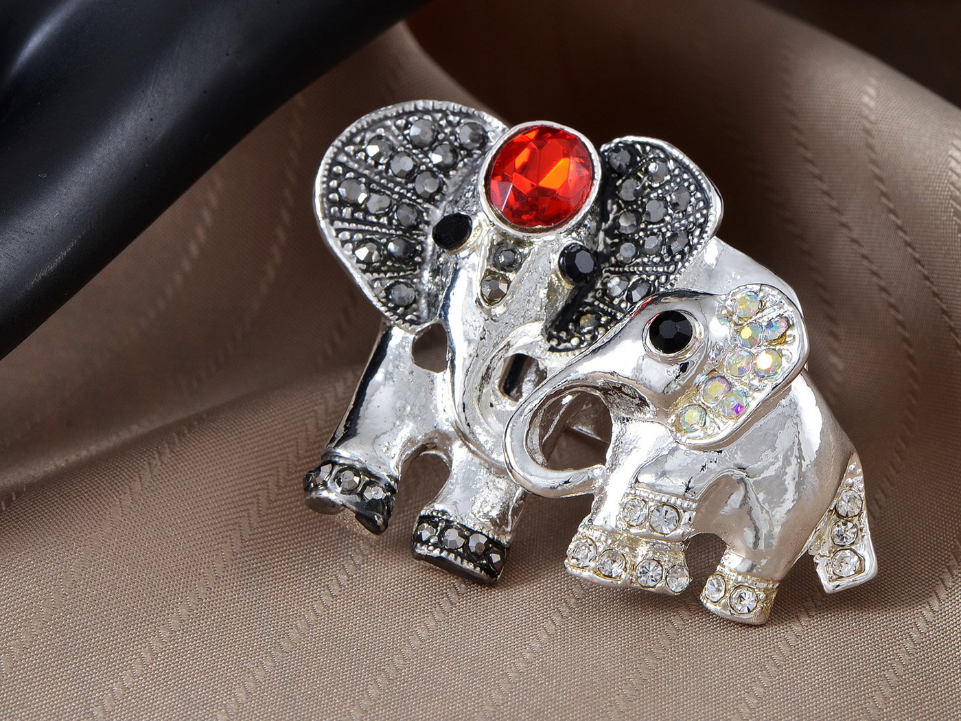 Alilang Lovely Mother Family Ruby Clear Crystal Rhinestone Elephant Custom Ring