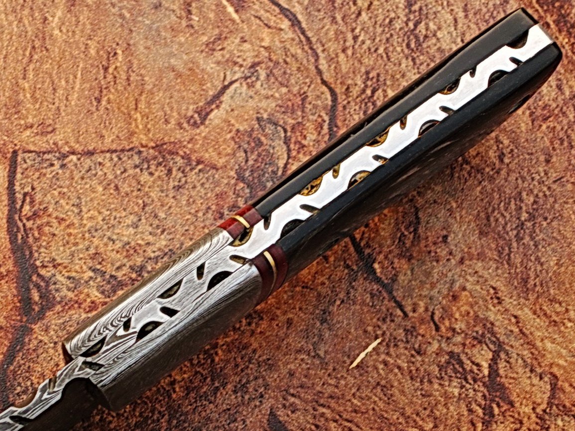 AishaTech Walking Shield Hunting Fixed Blade Damascus Steel Knife Horn Handle